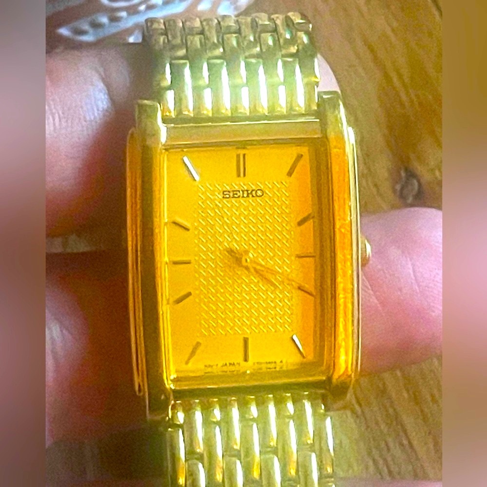 Vintage Golden Seiko Slim Rectangular Shape Watch - Gem